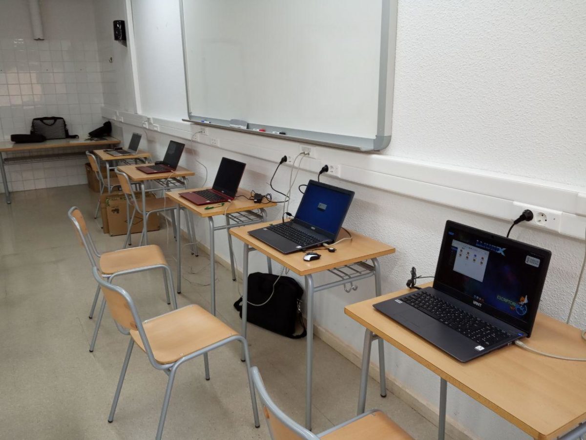 "Crónica" del Taller de virtualización del modelo de centro en LliureX ...