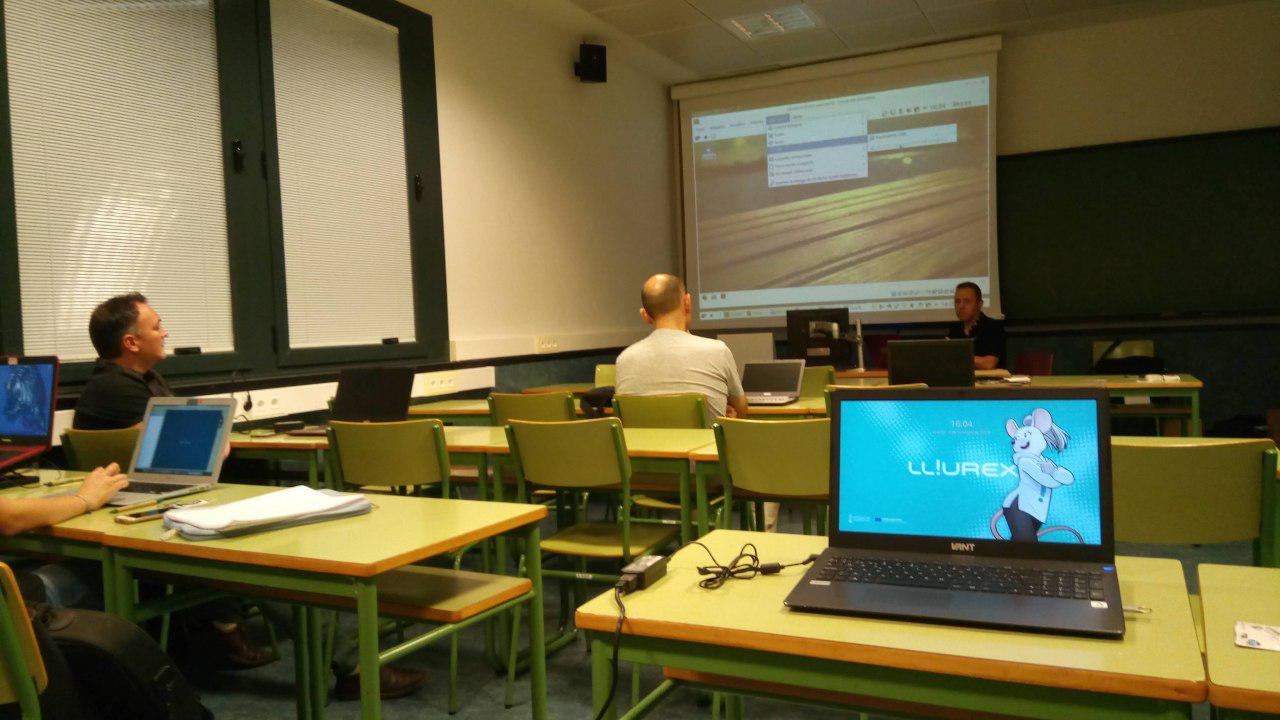 Crónica del Taller de instalación y virtualización de LliureX 19 ...